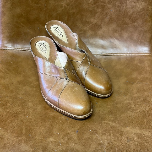 Clarks | Shoes | Clarks Artisan Collection Clog | Poshmark